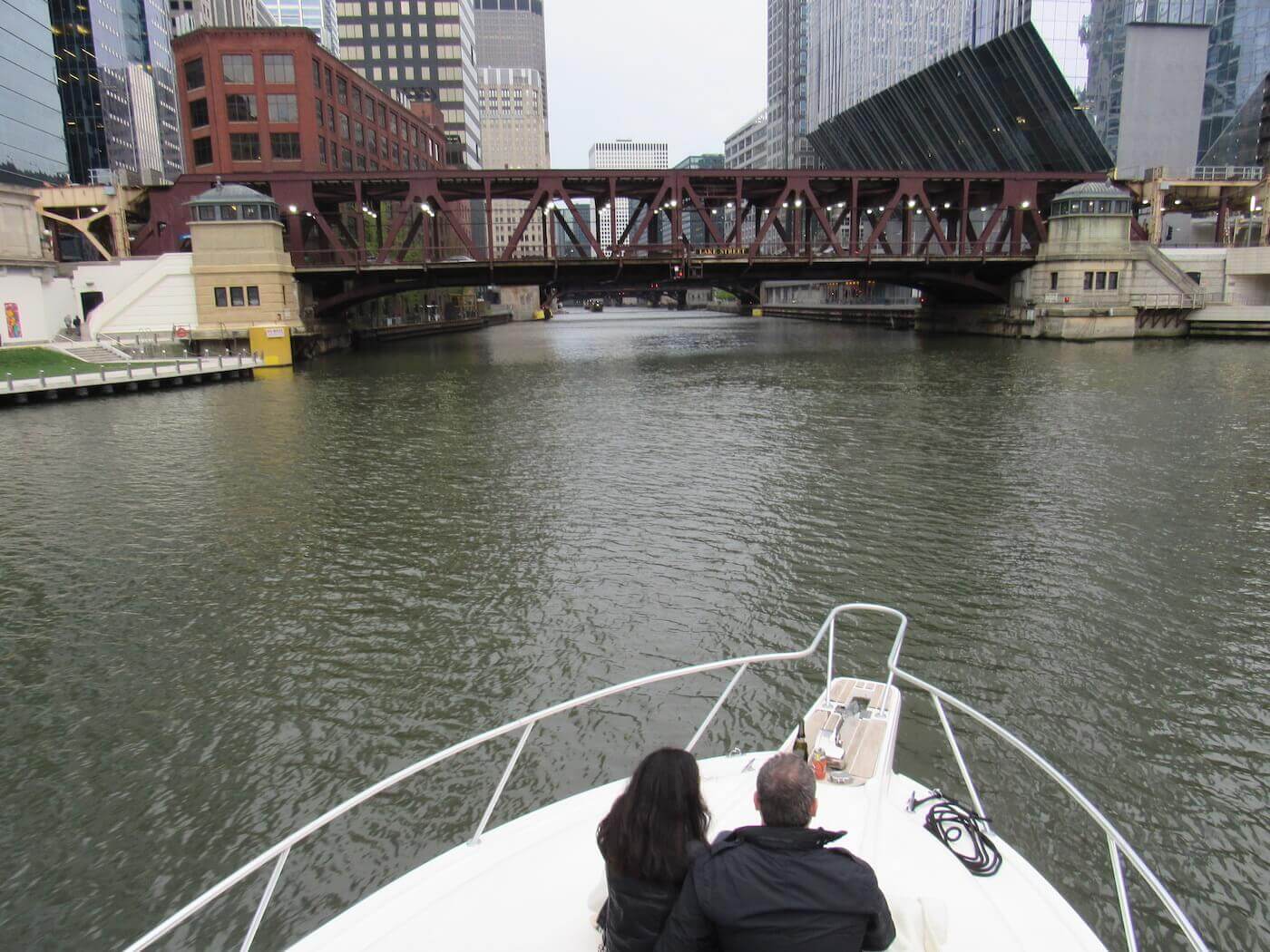 Chicago Boat Tours - Knock Out Charters - Lake Michigan & Chicago River ...